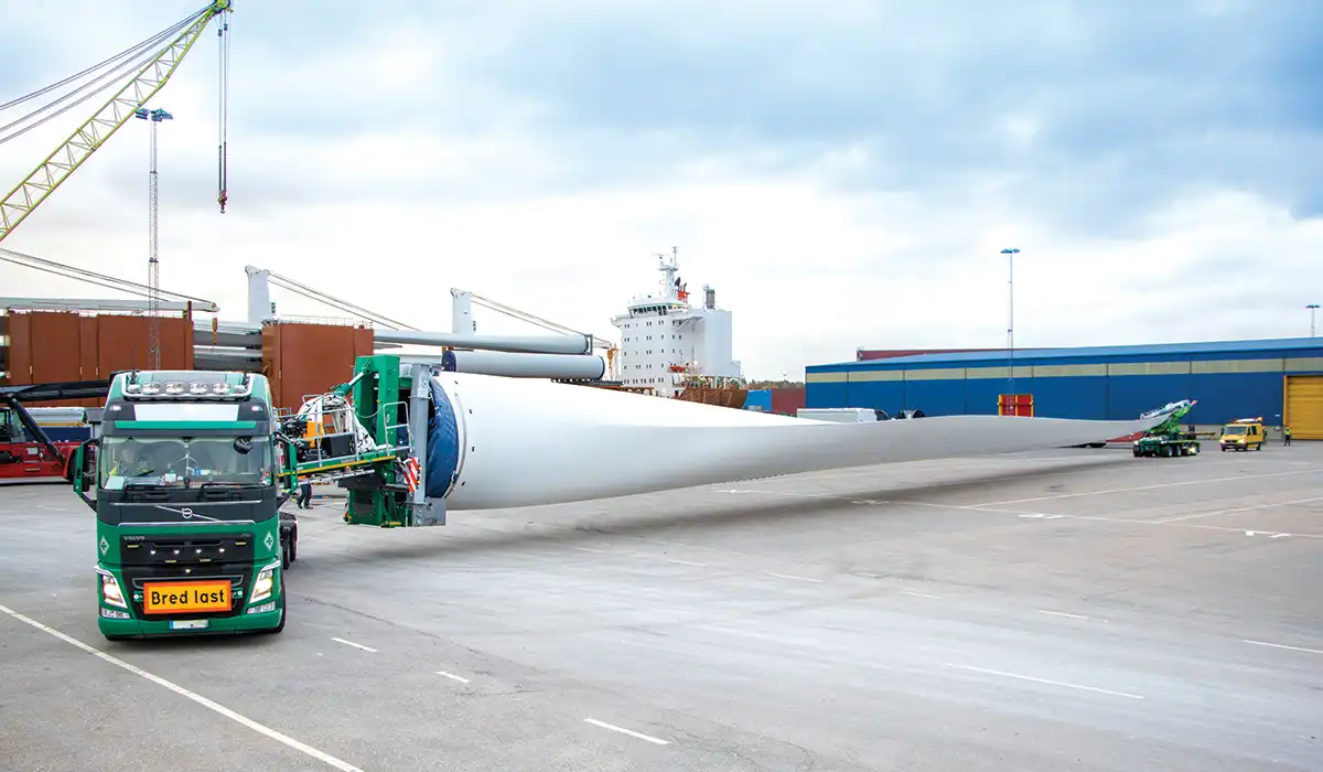 Goldhofer FTV 850 Offers Efficient Wind Turbine Transport Solutions
